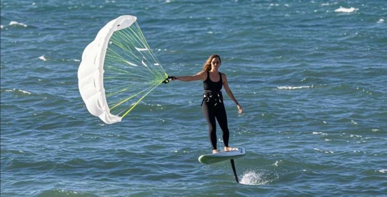 Mastering Parawing Foiling: A Beginner's Guide to Parawing Success ...