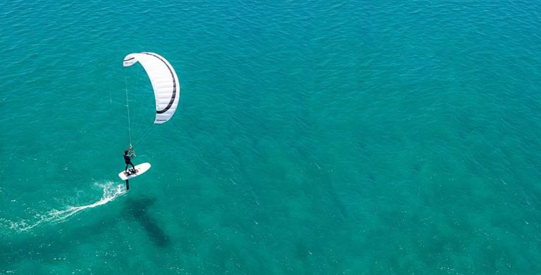 Mastering Parawing Foiling: A Beginner's Guide to Parawing Success ...